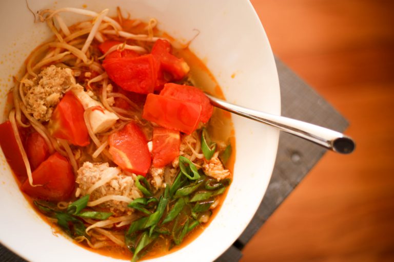 Vietnamese Crab & Tomato Soup “Bún riêu” | Melllypoo